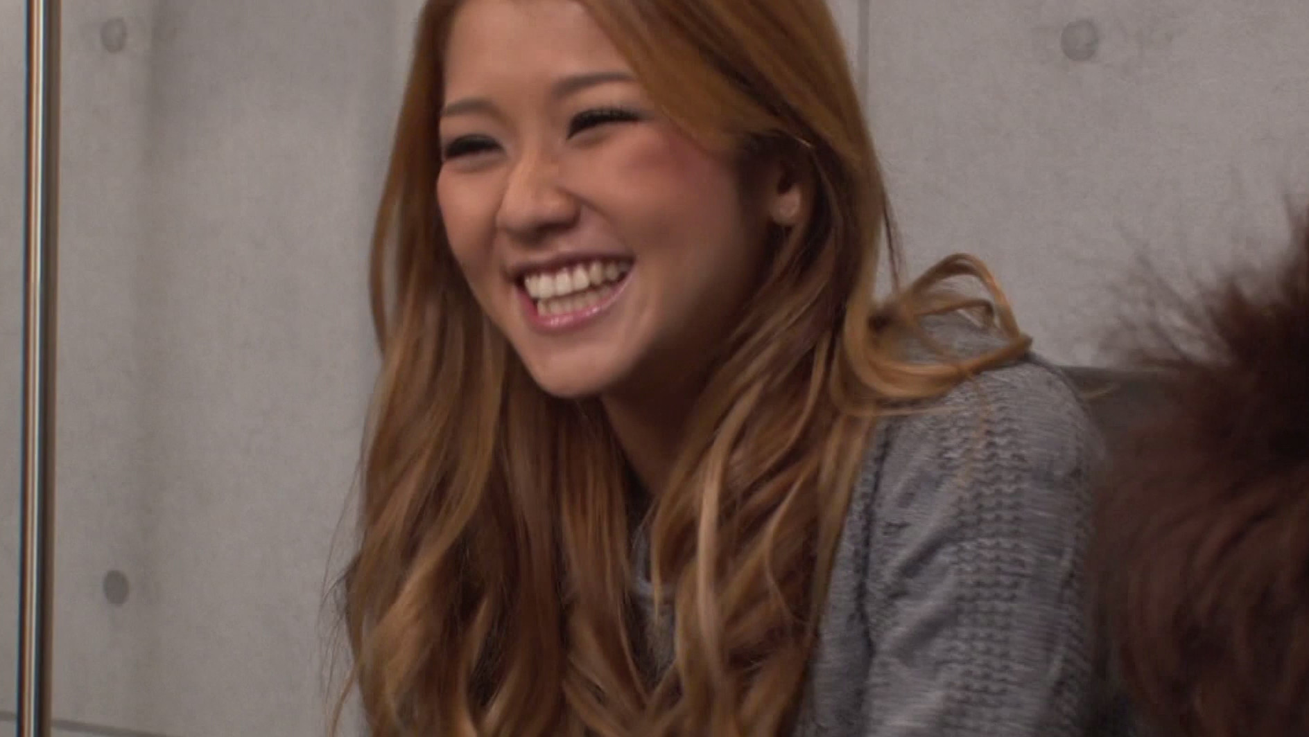人気ギャルデリ嬢が生意気な態度で手抜きサービスしてくるから本番やり中出しsex!! アダルト動画 ソクミル