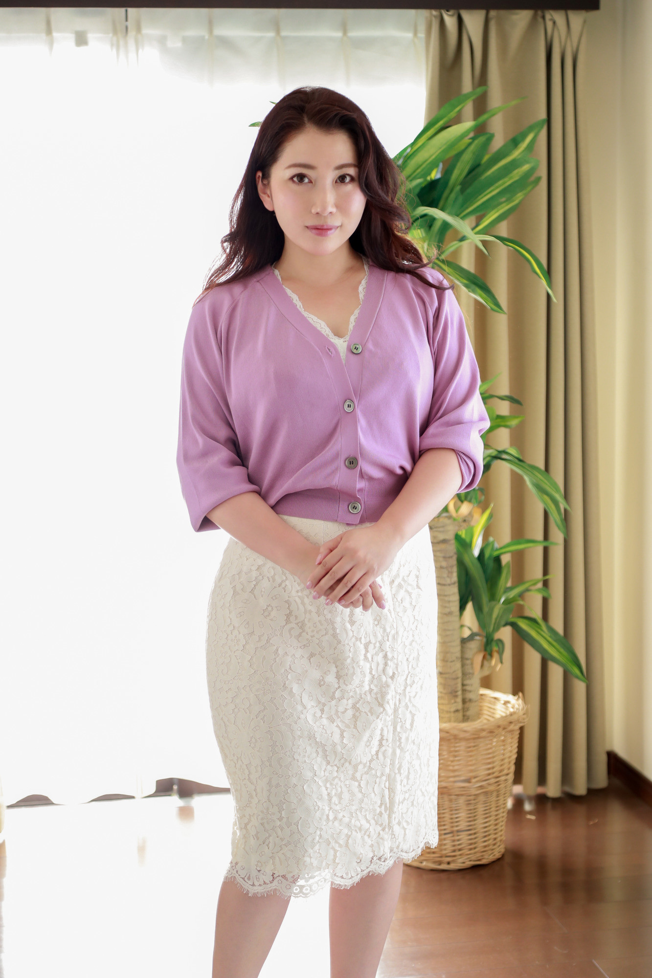 綺麗なおばさんは好きですか?【奇跡のav出演】恥じらい五十路セックス 4 品良く乱れる初撮り熟女5人 アダルト動画 ソクミル