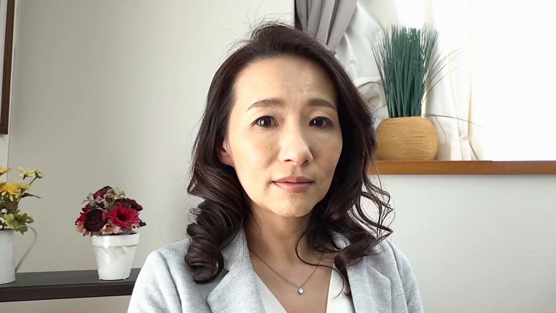 五十路で美人で爆乳って最かよっ! 初撮りおばさん 厳選素人 6人4時間 10 アダルト動画 ソクミル