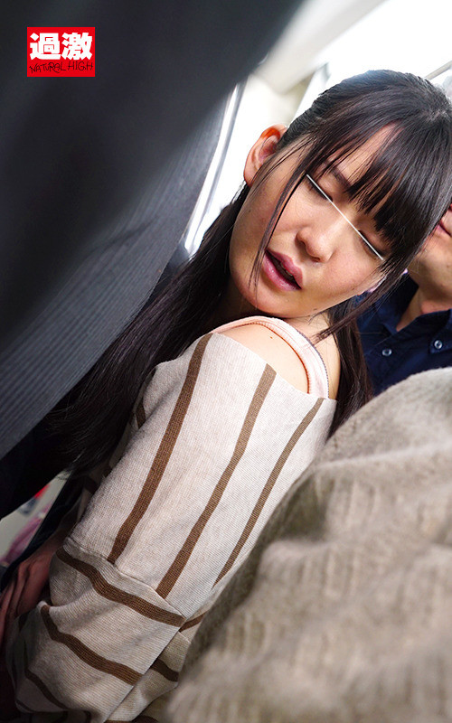 スカートの中の股間いじりでパンティは愛液まみれ!ねっとり指一本で膣内をこねくり回され何度もイカされた敏感女 アダルト動画 ソクミル
