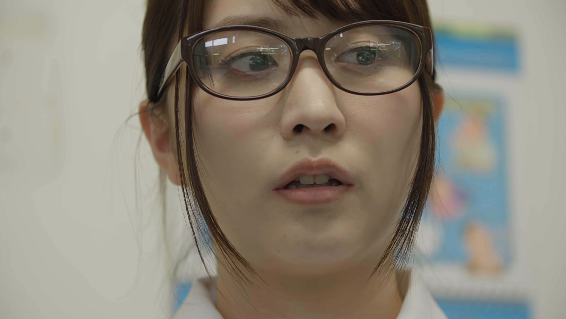 白衣の妹 無防備なお尻 アダルト動画 ソクミル