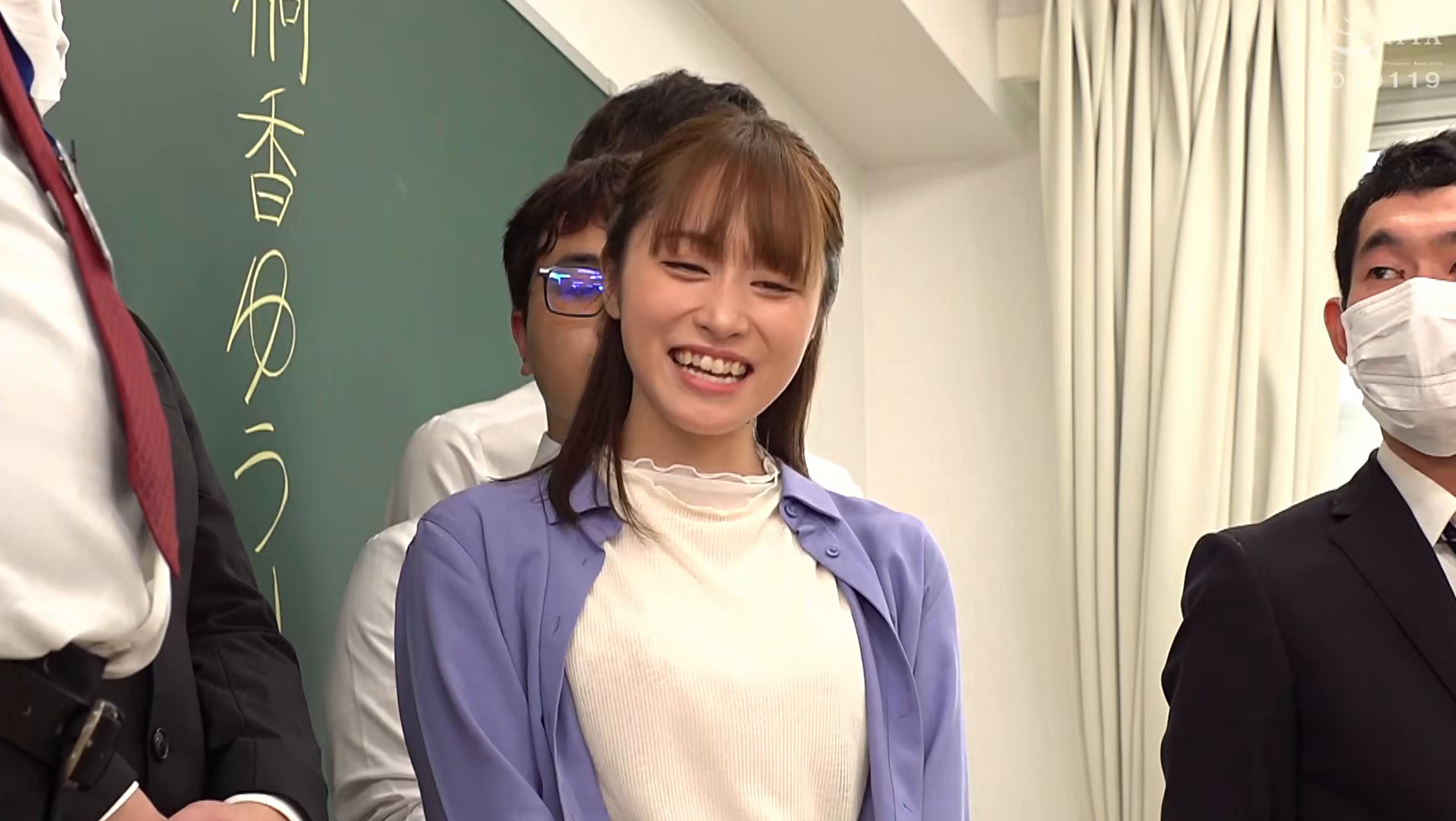 羞恥!教員採用試験を合格した新任女教師が医師も看護師も男の病院で男性教諭と一緒に着任前健康診断を受けさせられる2023 桐香ゆうり先生編