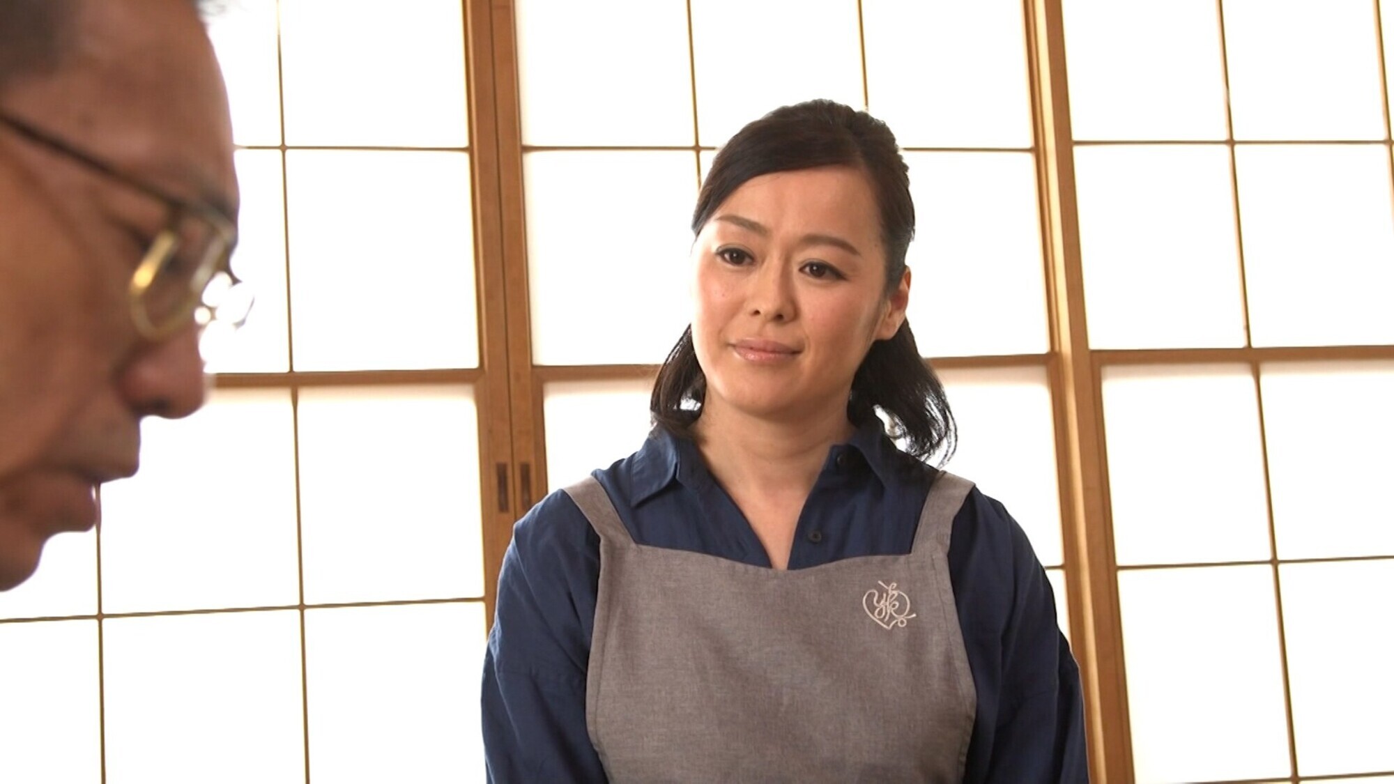ホームヘルパーで来た美熟女さんのデカ尻にムラムラして勃起したチポを見せてエッチお願いすると・・・まさかのヘルパーさんも濡れマコ晒してイキまくる! アダルト動画 ソクミル